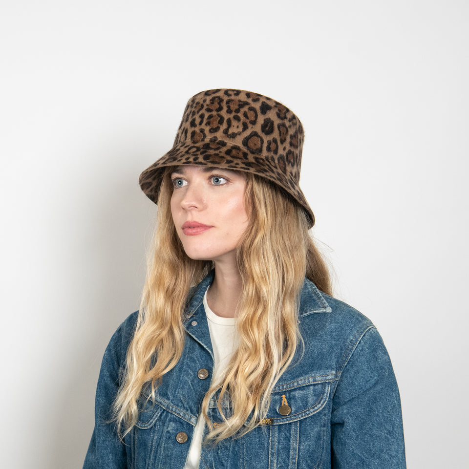 Tenley in Leopard – W Y E T H